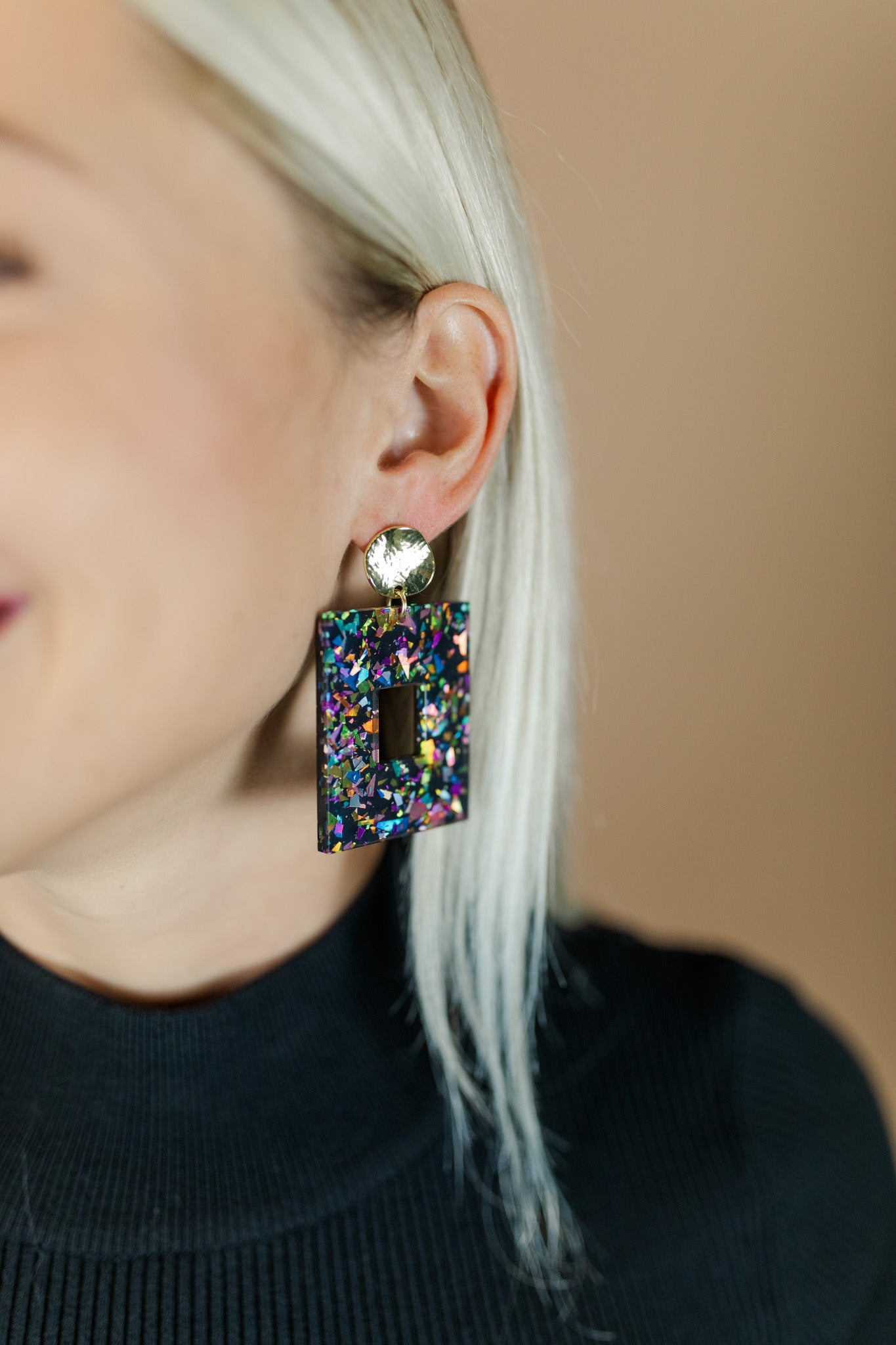 Midnight Flake Naomi Drops – Taylor Shaye Designs