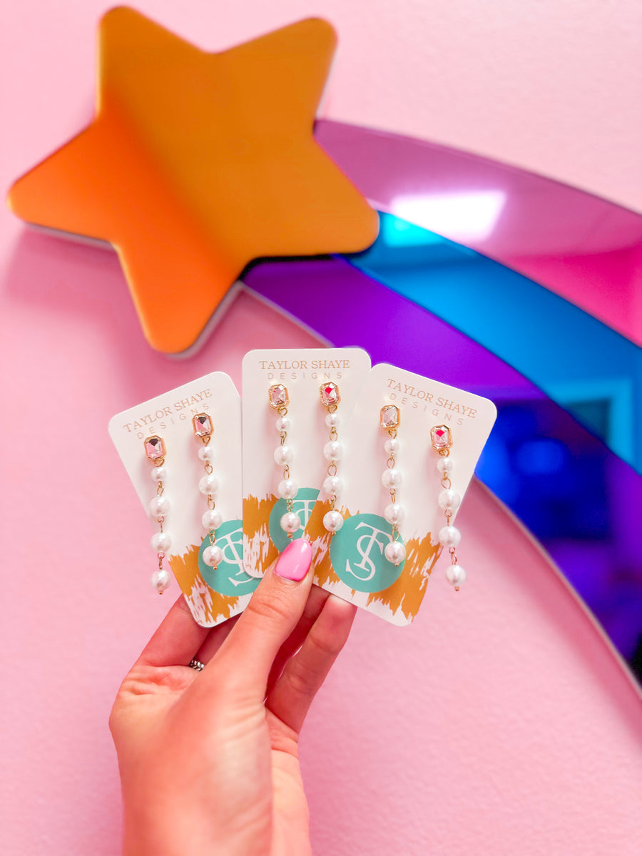 Sarah Pearl Drops – Taylor Shaye Designs