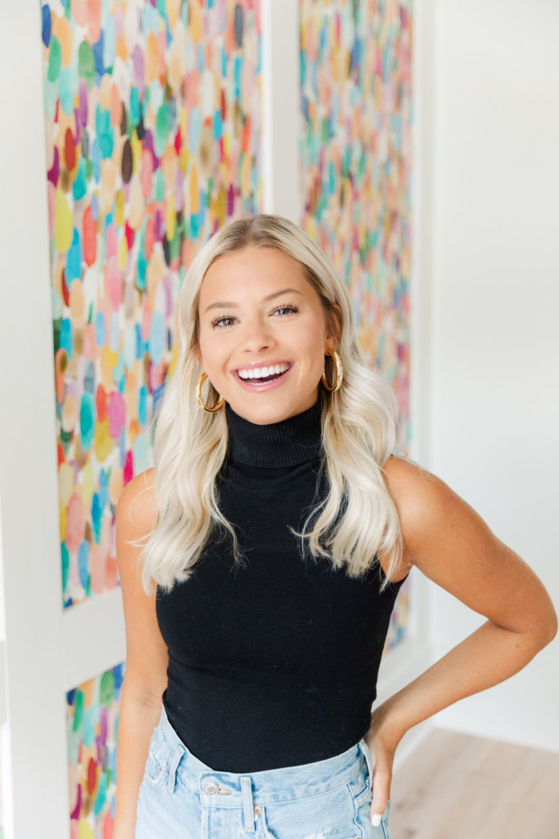 Raya Hoops – Taylor Shaye Designs