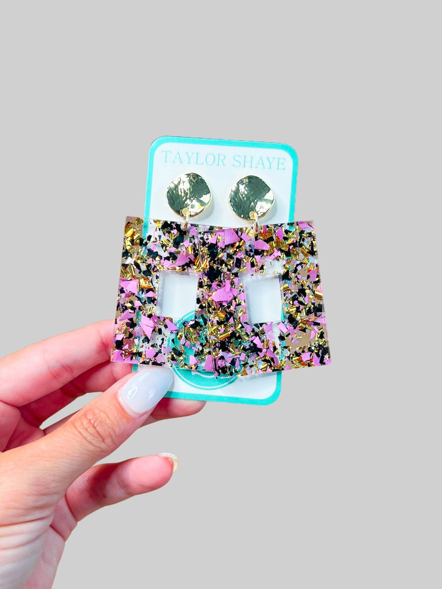 Alara Flake Naomi Rectangle Drops – Taylor Shaye Designs